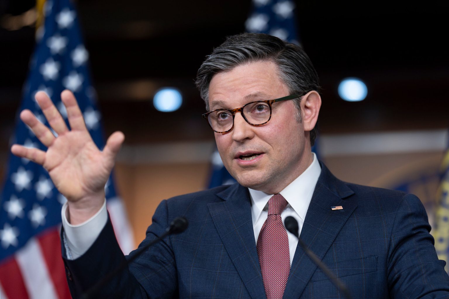 Mike Johnson Sounds Alarm Amid Democratic Shake-Up - THEOFFBEAT24